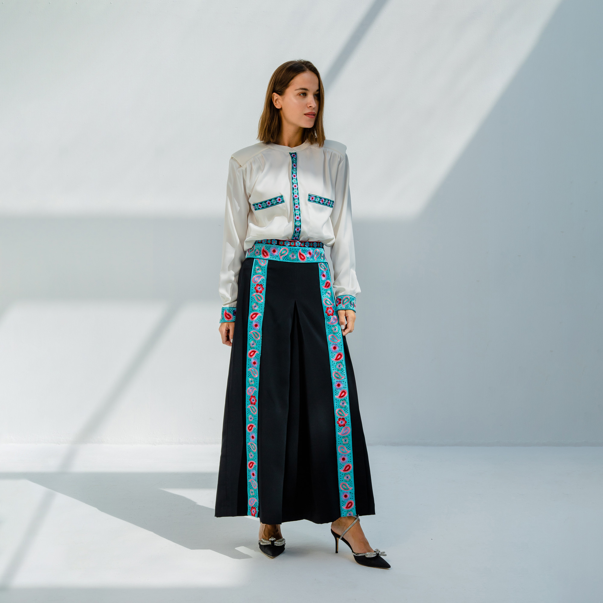 Lara Ali Brand | HOME